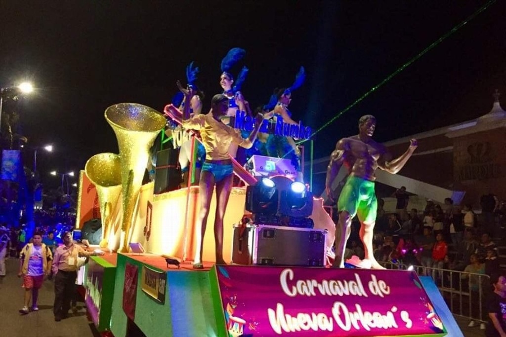 Hoy Sábado Primer Gran Desfile De Carros Alegóricos Del Carnaval De