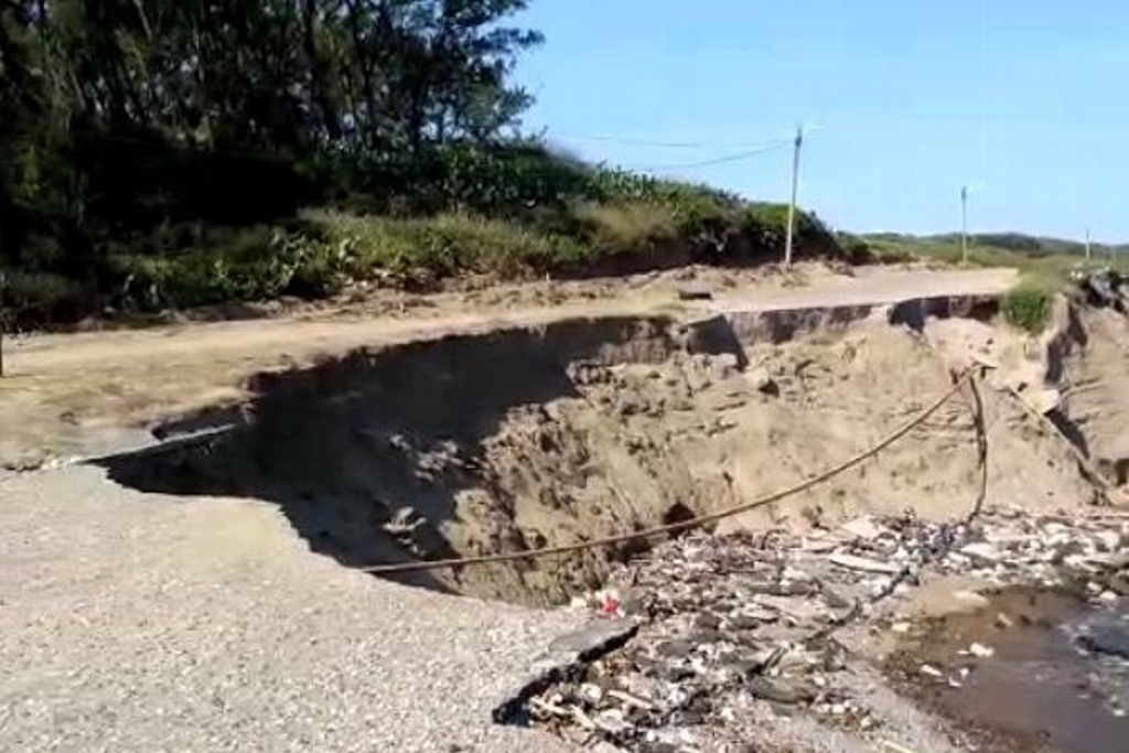 Camino a playa “La Trocha” en Alvarado, Veracruz, en pésimas ...